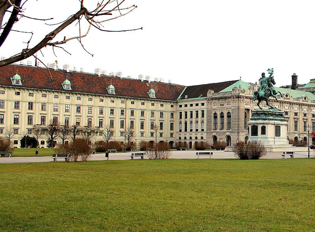 How To Handle Vienna's Hofburg Imperial Palace