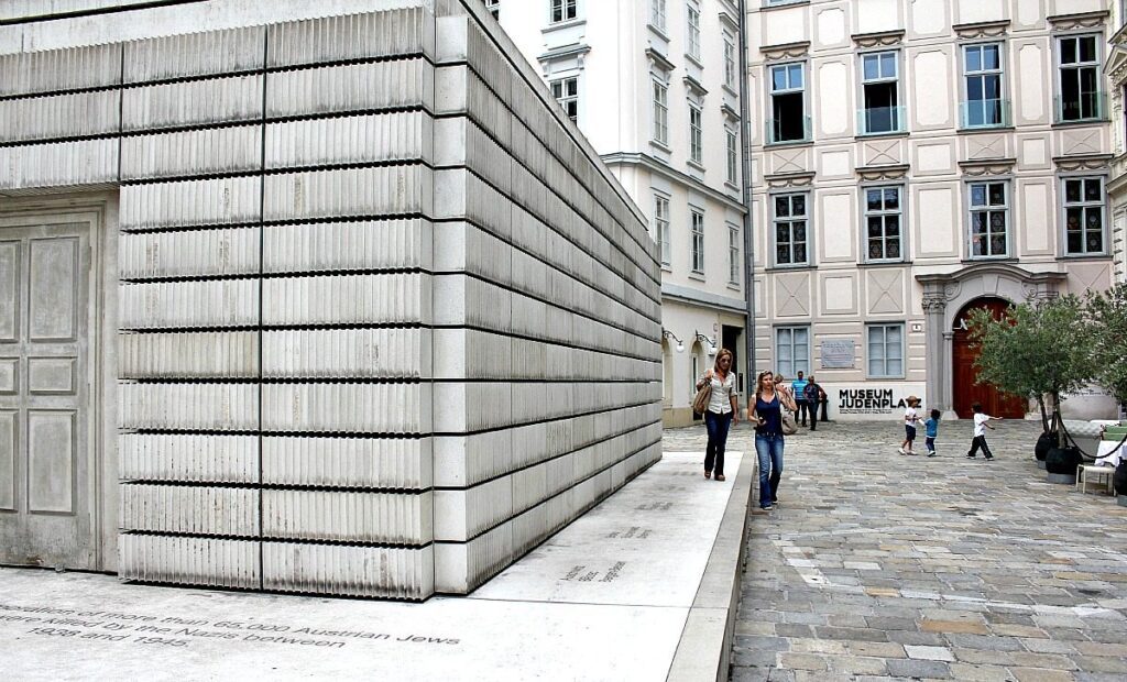 Jewish Museum Vienna: Judenplatz and Dorotheergasse